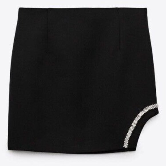 Zara | Skirts | Zara Influencer Favorite Black Mini Skirt With ...